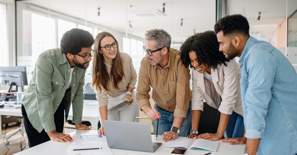 The importance of blending contract and permanent staff - Addison Group